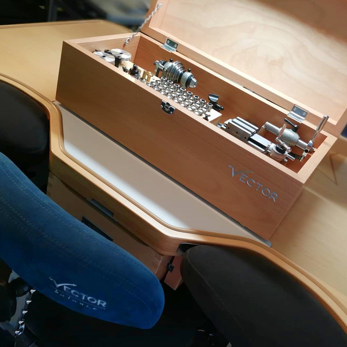 The modern Watchmaker's Lathe VECTOR 48 - Watchmaking machines - Lathes