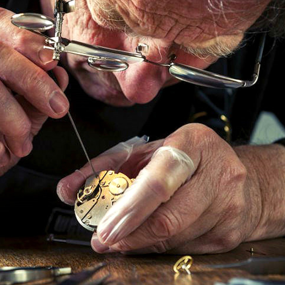 Set cutting broaches with angles and holder BULLONGÈ TRAC-12 for watchmaker